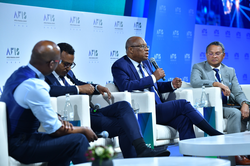 Participation du Gouverneur Jean-Claude Kassi BROU à la 4e Edition de l’Africa Financial ...